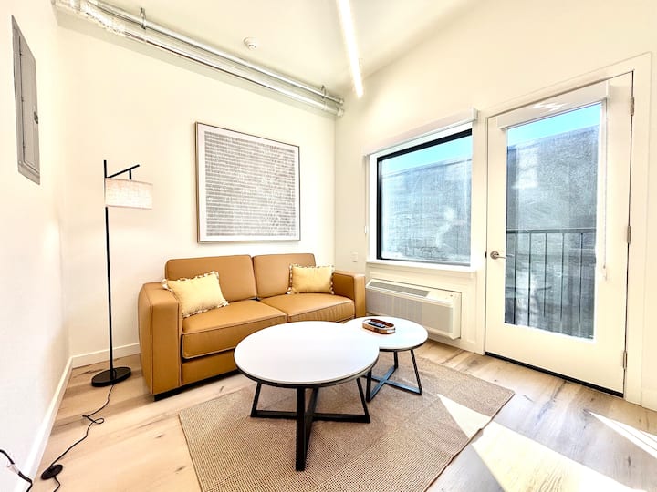 *Downtown Suite Free Parking - Central+fast Wifi* - Memphis, TN