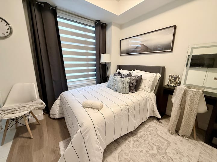 Brand-new Private Studio Walkable Shops & Transit - Oshawa