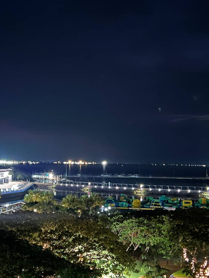 Waterfront Lagoon Escape - Darwin