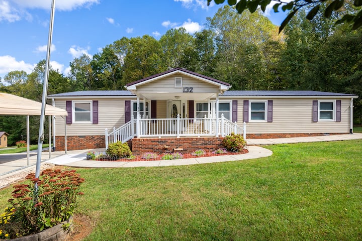 3br Retreat In Statesville And Troutman - Statesville, NC