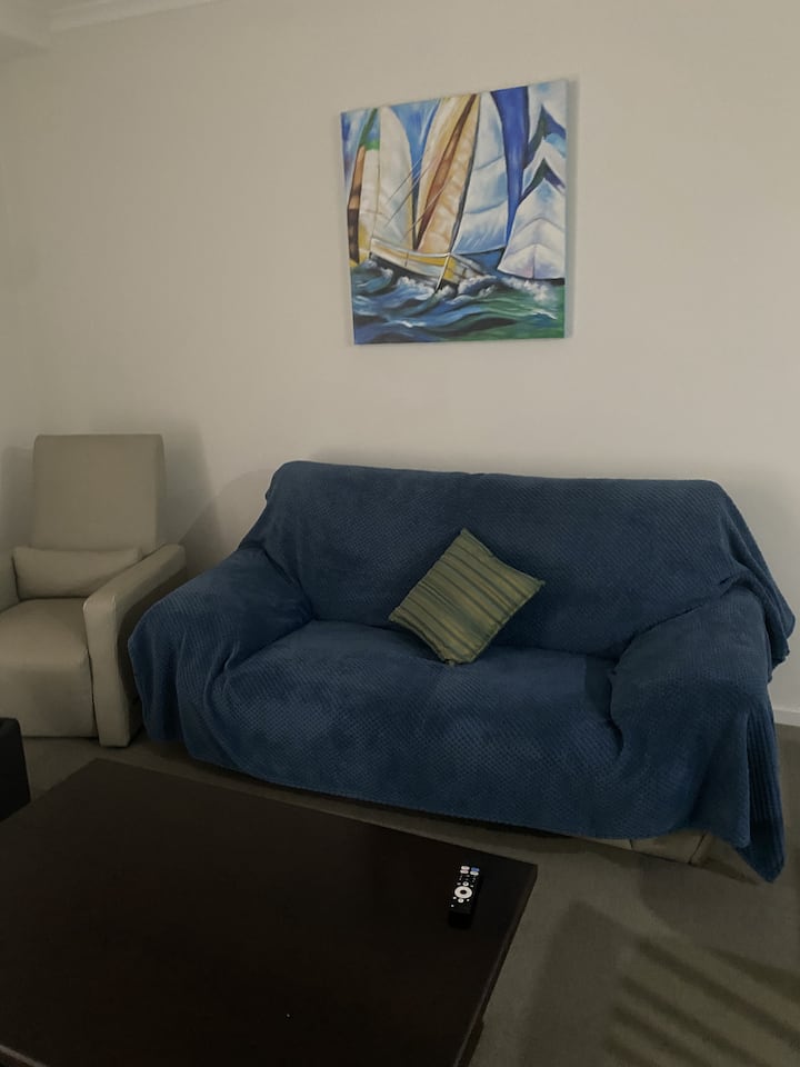 Unit 16 Two Bedroom Apartment 'Limited View' - Gladstone