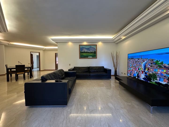 Exclusivo Y Elegante Apto Campo Alegre 8 Huésped - Caracas