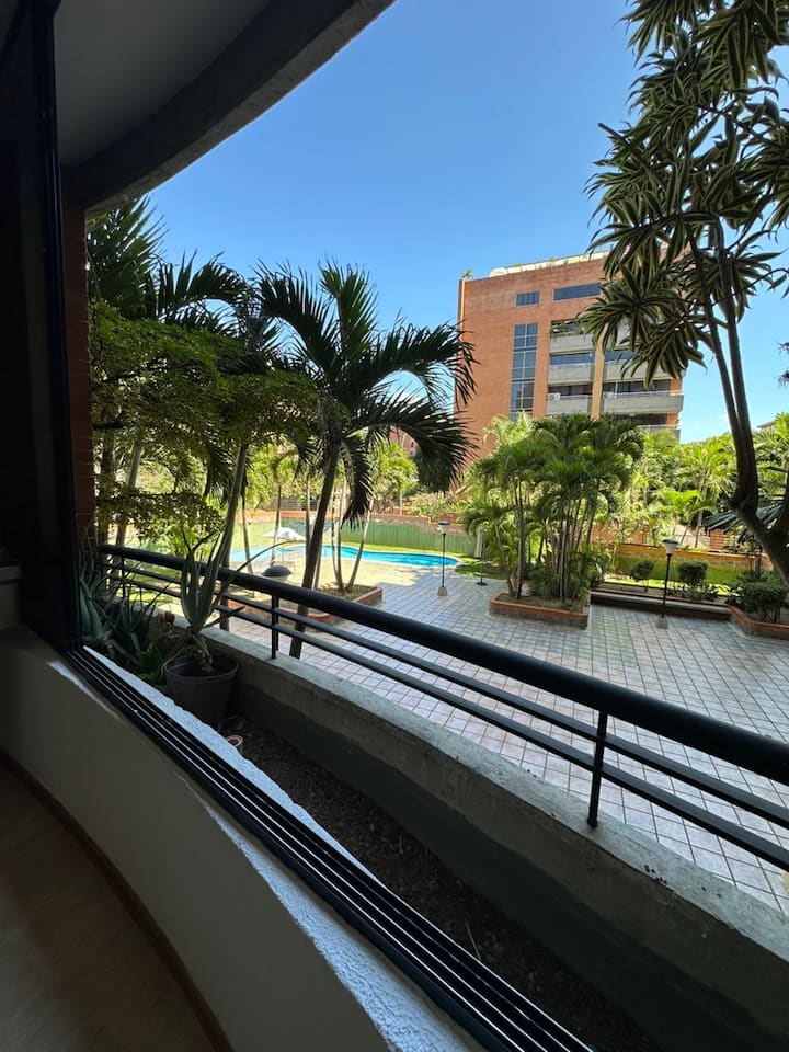 Exclusivo Y Elegante Apartamento En Campo Alegre - Caracas