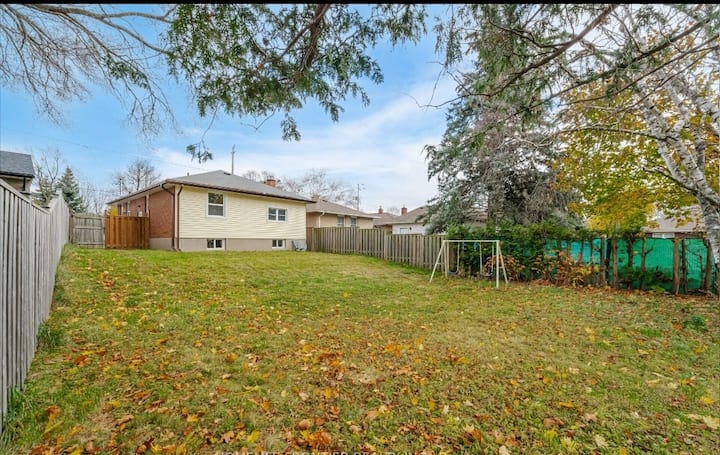Cozy 3bd/1ba Home- Nocleaningfee- Durham College - Oshawa
