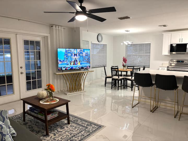 Minutes To The Magic — Disney Area Vacation Home - 대븐포트