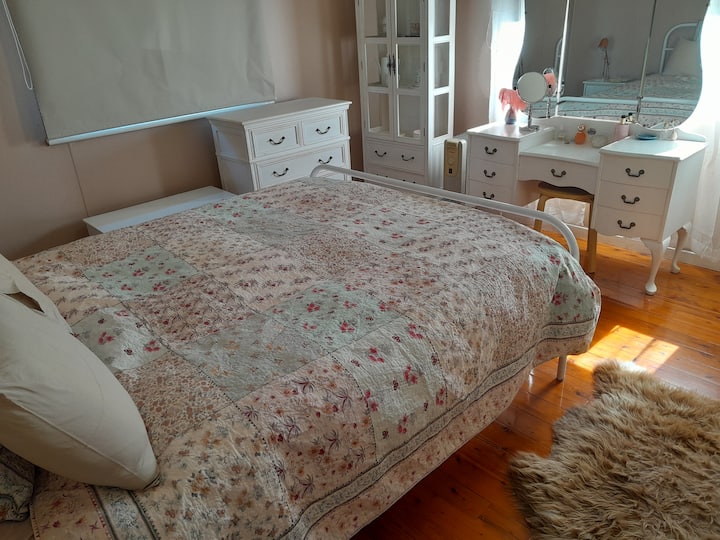 Lovely Peaceful Room, Good Location - Toowoomba