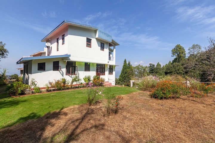 3br W/- Breakfast-stayvista @ Morning Bliss Villa - Ranikhet