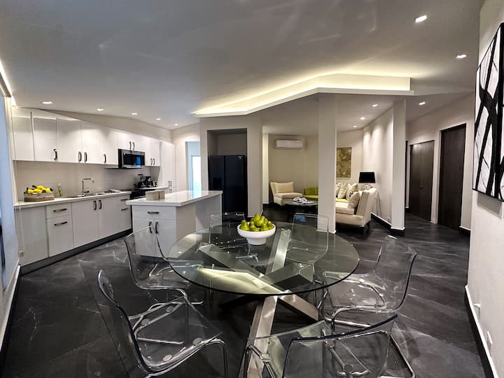 Casa San Pedro. Parque Capitan. Fuentes Del Valle - México