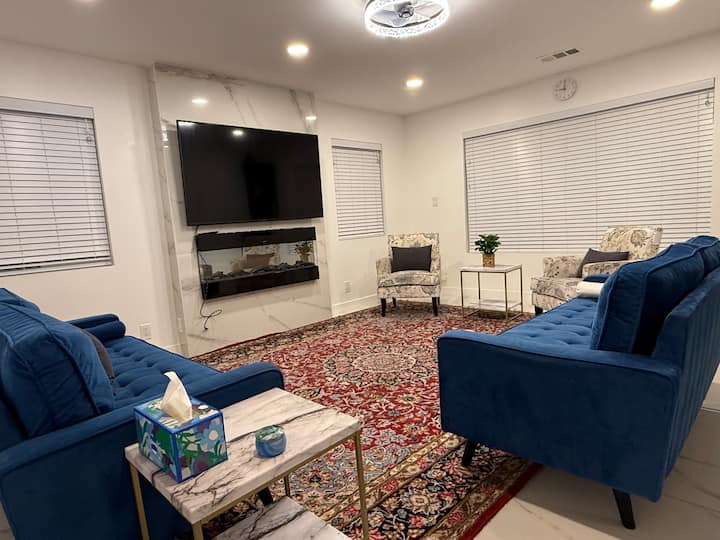 5 Min From 101 Luxurious 3 Bed In Rwc - Palo Alto, CA