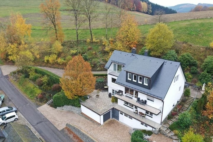 Auwers Haus Mit Panoramablick Und Kamin - Eslohe (Sauerland)