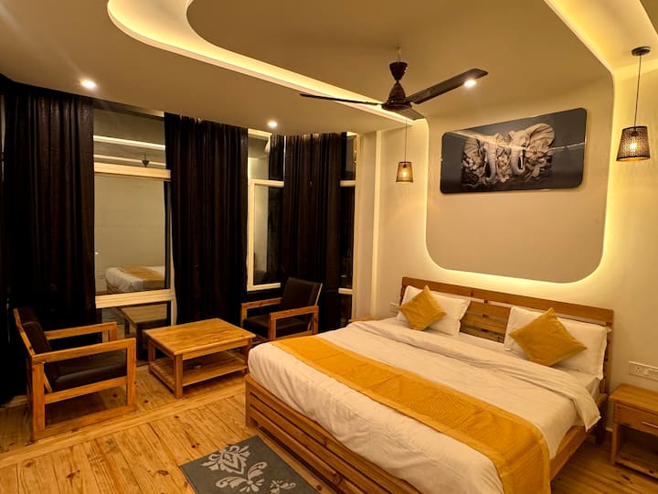 Varlaxmi Vatika - Ranikhet