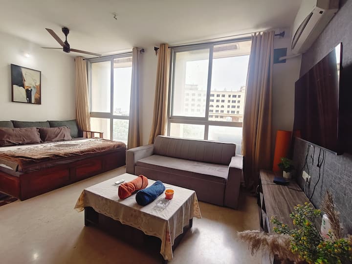 Premium Studio Apt% Hiranandani Estate % Mall Near - Thane