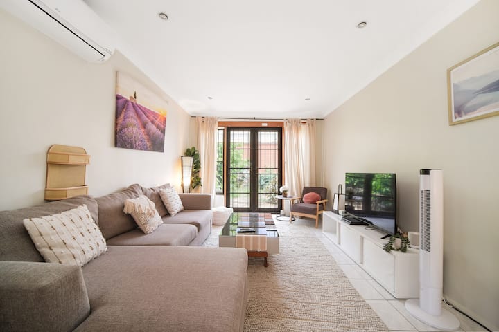 2br City Fringe Terrace W/ Courtyard In Redfern - Moore Park