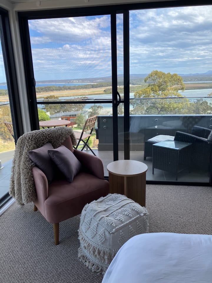 Ocean-lake View Holiday House - Pambula Beach