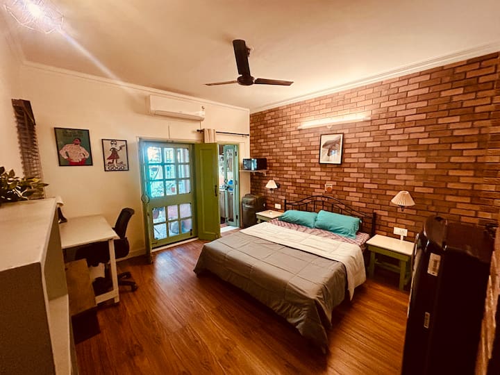 U11: Chic Studio W/ Private Kitchen, Bath & Patio - 古爾岡