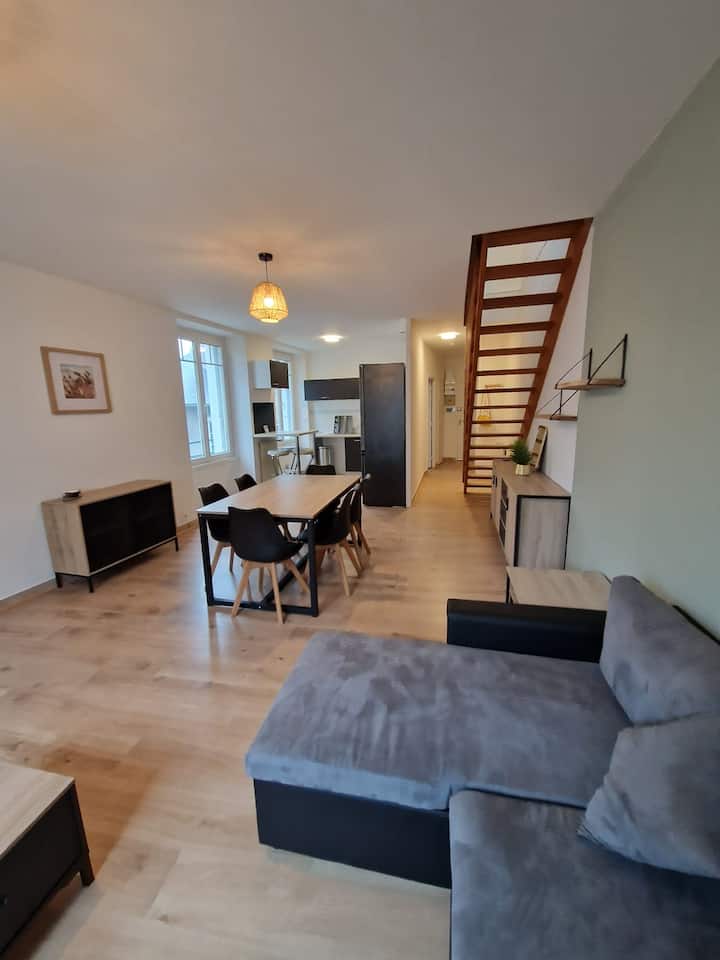 Duplex Meublé Au Cœur De Redon – 3 Chambres - Redon