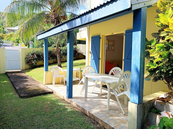 Danmye Charmant Meublé F2 Au Diamant - Martinique