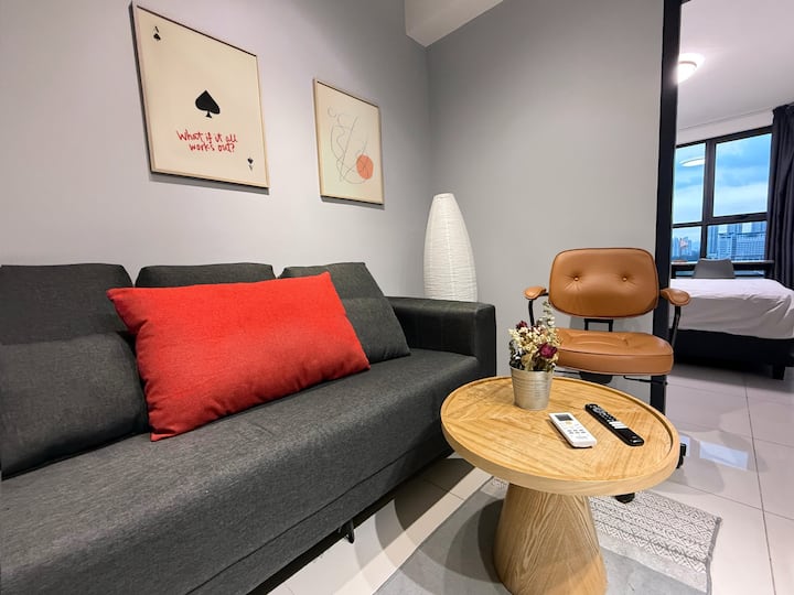 Sleek Lakeview@redhome #Nintendoswitch #Primevideo - Puchong