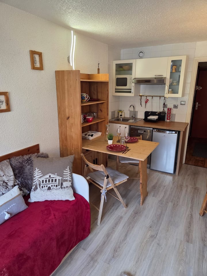 Studio Cocoon à Serre Chevalier Avec Balcon - Chantemerle