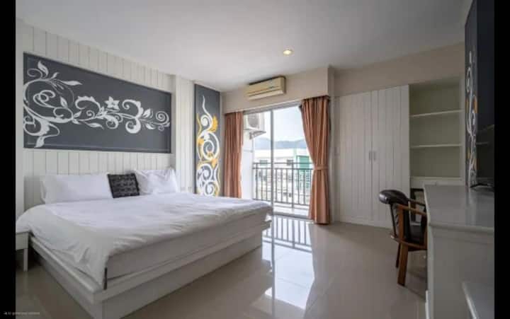 Santi White House Patong - Patong Beach