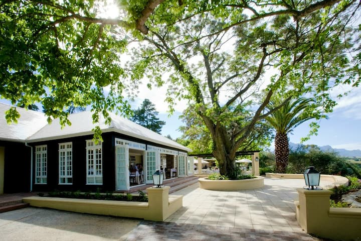 Devon Valley Hotel - Stellenbosch
