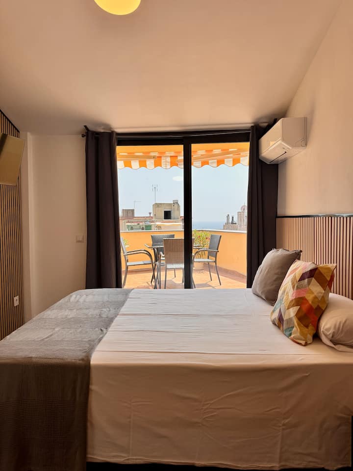 Gran Apartamento Nuevo Con Terraza Y Vistas Al Mar - Mataró