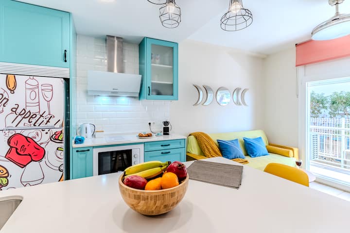 Salduba A Slice Of Paradise - Front Line - Reus