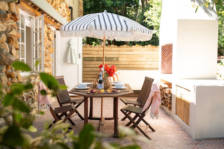 Sunset Stay Lavender Cottage - Kaapstad