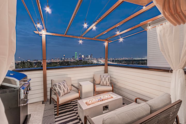 3br Townhome Near Bishop Arts | Rooftop & Arcades - Dallas, TX