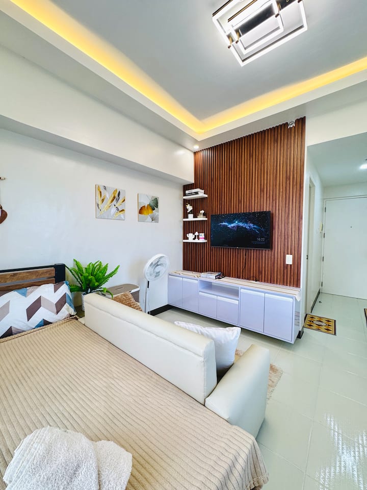 Modern Staycation In Zadia | Nuvali, Paseo & Ek - Cabúyao