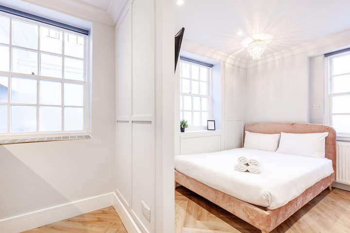 Studio @ Edgware Rd - London, UK