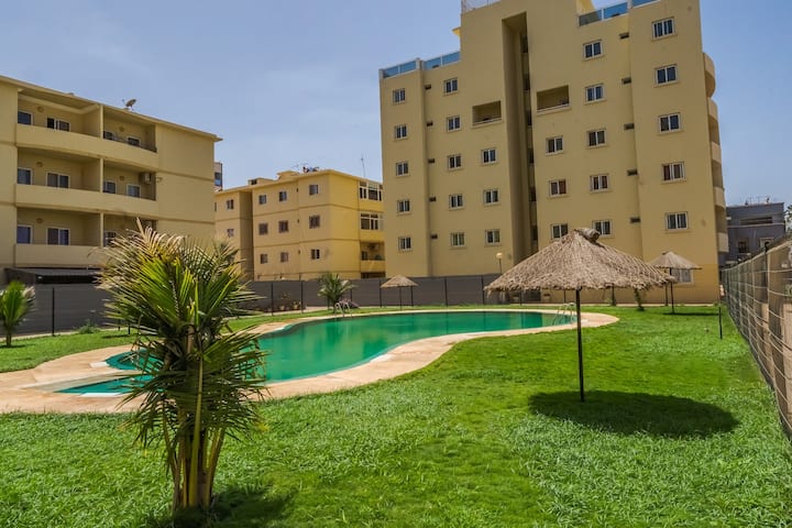 Très Bel Appart Dans Une Cité Privée Avec Piscine - Dakar