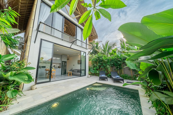 New Tropical Villa+large Pool+perfect For Couples - Indonesia