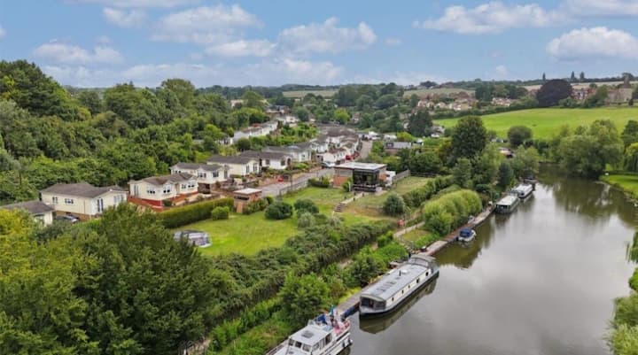 The Little Pumphouse - St Leonard's Tower