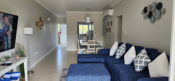 Relax And Unwind At Breezy Escape! - Jamaica