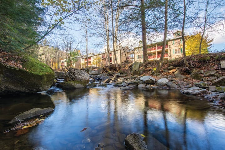 Peaceful Berkshires Escape – 2br Resort Condo - Lenox, MA