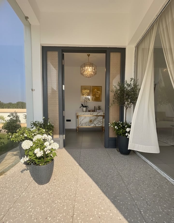 Elevated Comfort In A Private Forest Setting - ラムナガル