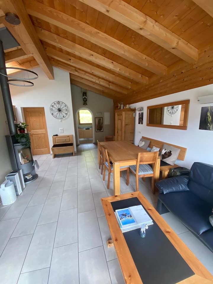 Moderne, Stillvolle Wohnung Direkt Am Davoser See - Davos