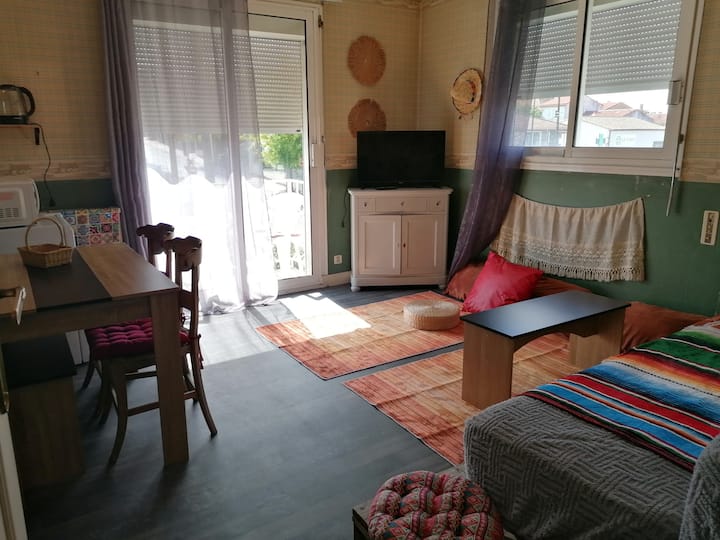 Chez Alex ! 1 Chambre Et Petit Salon à L'étage - Carcassonne