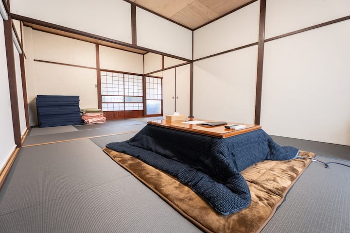 矢板市/団体様大歓迎！日光那須エリアアクセス良好！大部屋の和室とカフェ併設の一棟貸切ゲストルーム - 矢板市