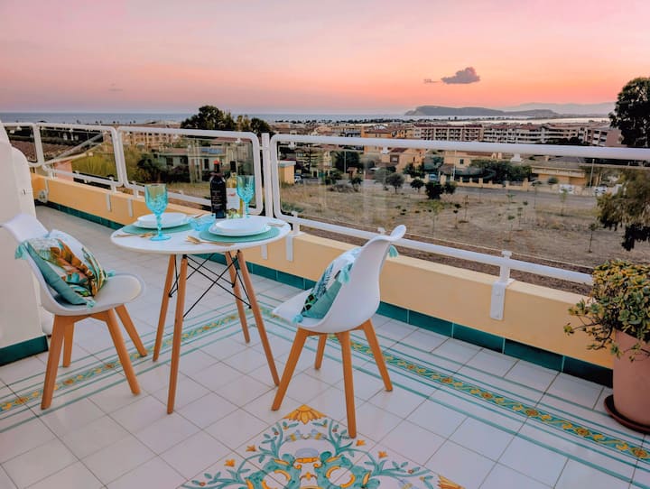 Oasi Sul Golfo Vista Mare: Unique Roof Top Condo - Quartu Sant'Elena