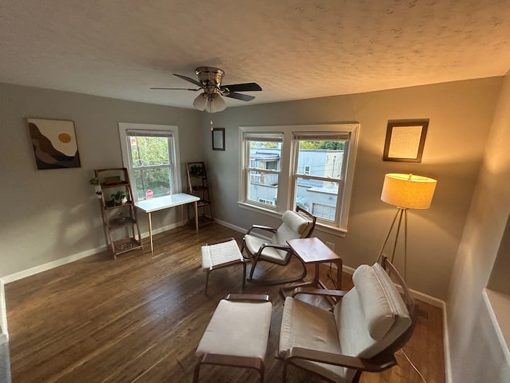 Hillside Retreat - Short Walk To Ou And Court St. - Ohio University, Athens