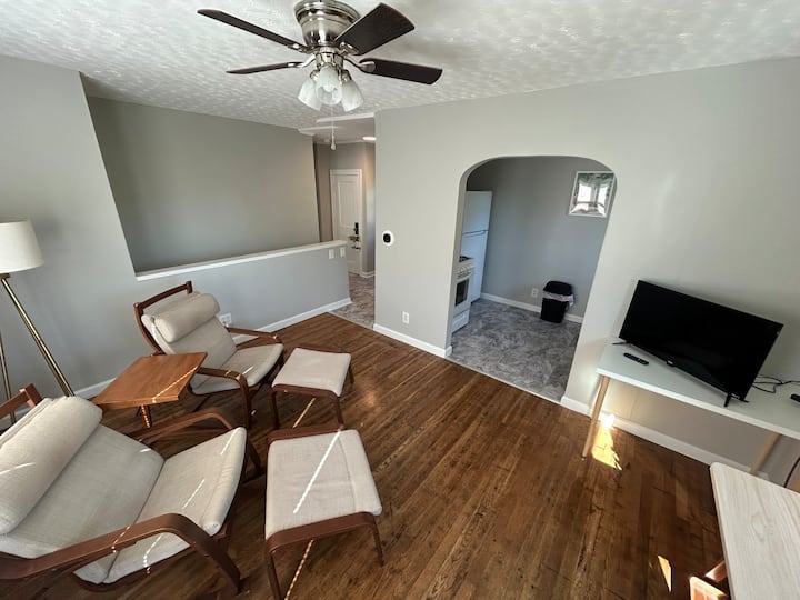 Hillside Retreat - Short Walk To Ou And Court St. - Athens, OH