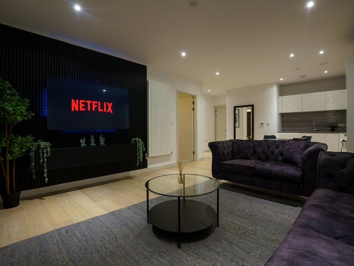 Serene 2 Bed Near Excel London - Londen