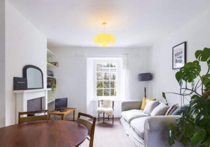 Light Filled Falmouth Maisonette By Kimberly Park - Falmouth