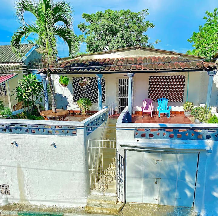 Linda Casa Familiar Para 22 Personas - Cartagena