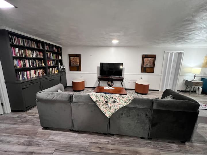 Private Suite At The House On The Hill - Roanoke, VA
