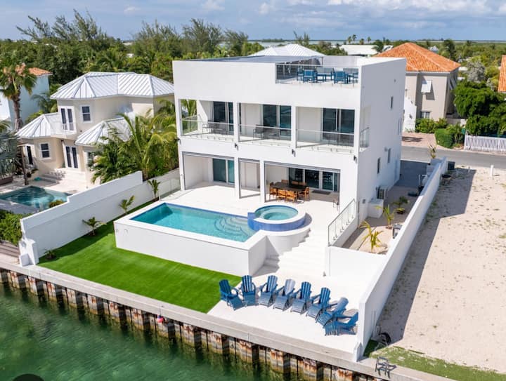 Blue Diamond Villa - Turks and Caicos Islands
