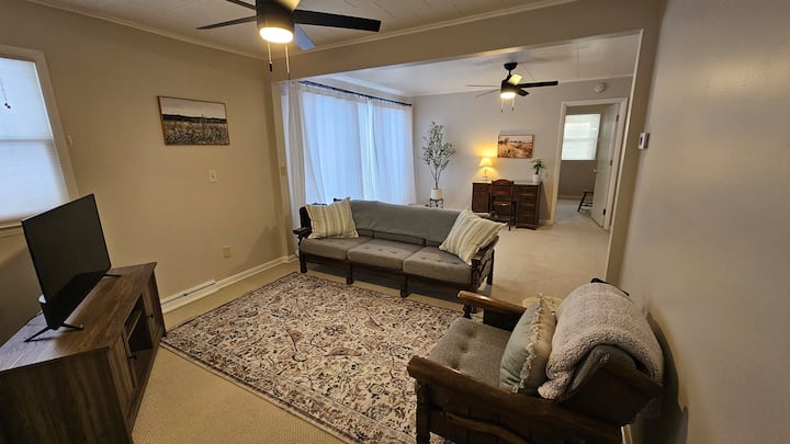 Walk To Downtown - Greenwood Lake, Alger