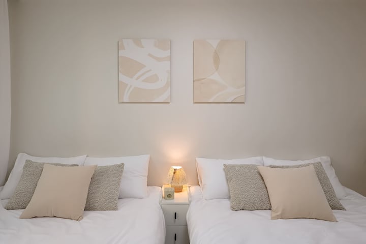 [New]#coex/kspo/전철역 5분/삼성 청담 강남 조용하고 깨끗한 3룸 /침대 5개 - Seoul